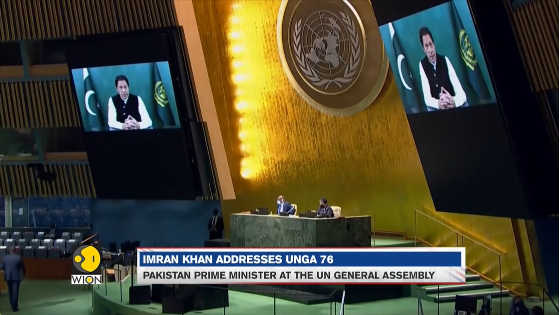 Imran Khan dépeint le Pakistan comme victime de l’ingratitude américaine et plaide pour les ...